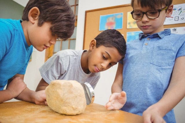 Free Object Lesson for Palm Sunday: The Rocks Cry Out