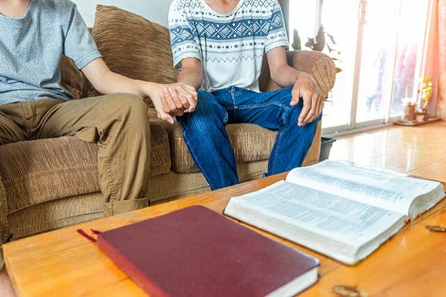 Helping Small Groups Learning to Pray Out Loud