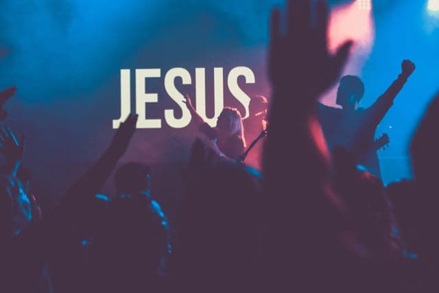 7 Tips to Create A Powerful Worship Set List