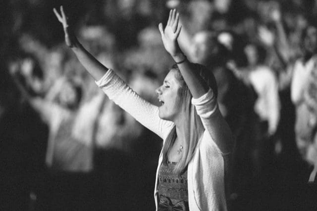5 Reasons Lament in the Bible Teaches Us How to Worship