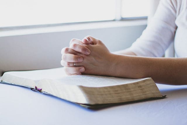 9 Ways to Connect With God