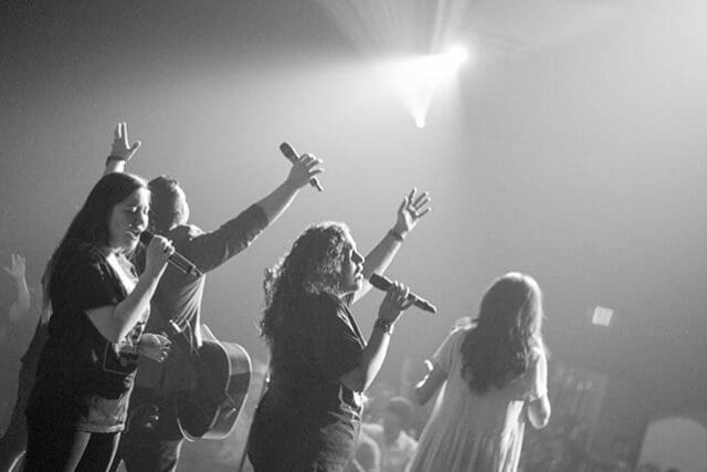 10 Tests of Good Praise and Worship Leadership