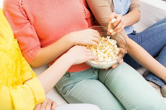 Snacks for Youth Group: 18 Healthy Ideas for Hungry Teens