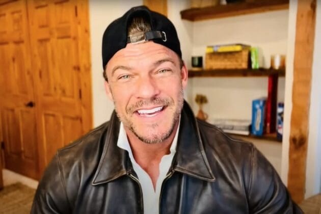 ‘Reacher’ Star Alan Ritchson Responds to People Who Say He Can’t Be a ...