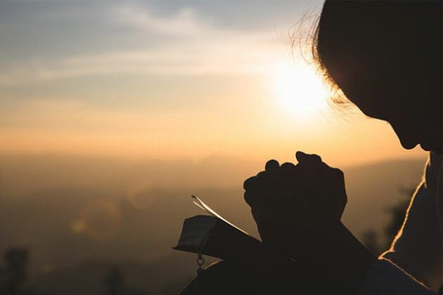 How to Pray: 20 Examples and Techniques for Deepening Your Prayer Life