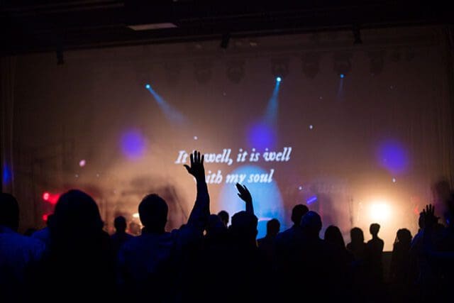 7 Tips to Create A Powerful Worship Set List