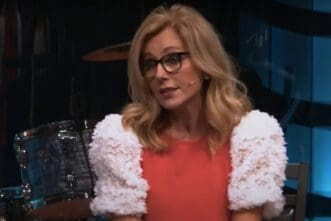 Beth Moore Shares Advice for Women Whose Husbands Are ‘Spiritually ...