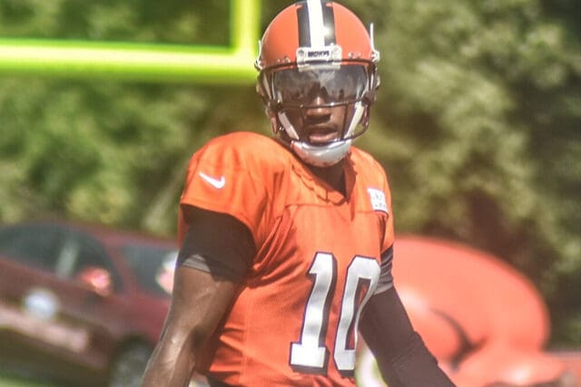 6 Retired NFL Players Known for Their Christian Faith 6 Christian NFL ...