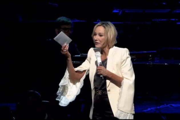 ‘I’m Not Going To Lay Hands on People Till You’re Obedient’—Paula White ...